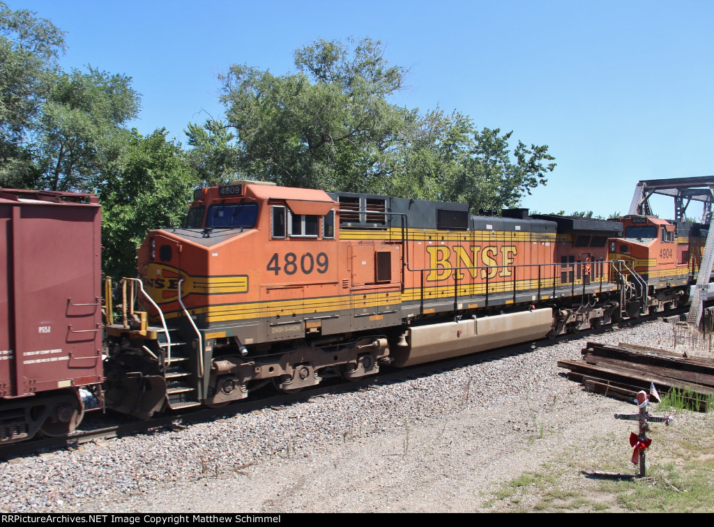 BNSF 4809